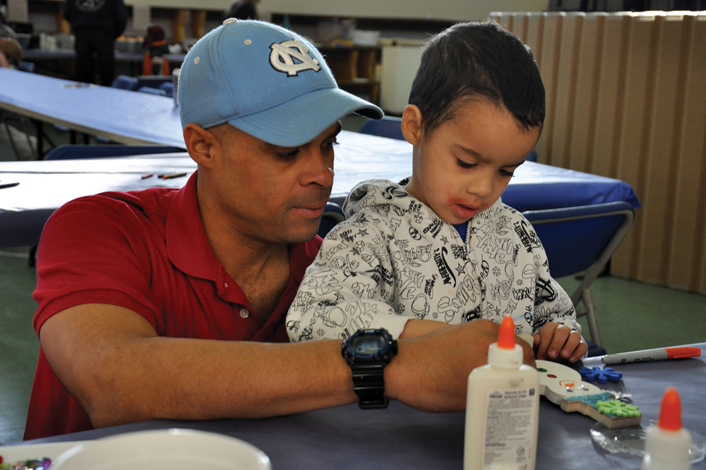 Guys and kids eat, create at Head Start breakfast – The Southern Ute Drum