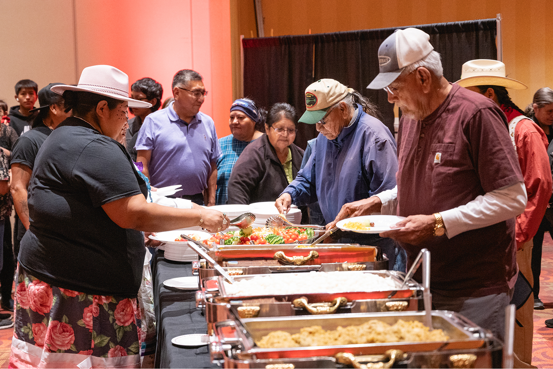Sister tribes break bread for Thanksgiving – The Southern Ute Drum