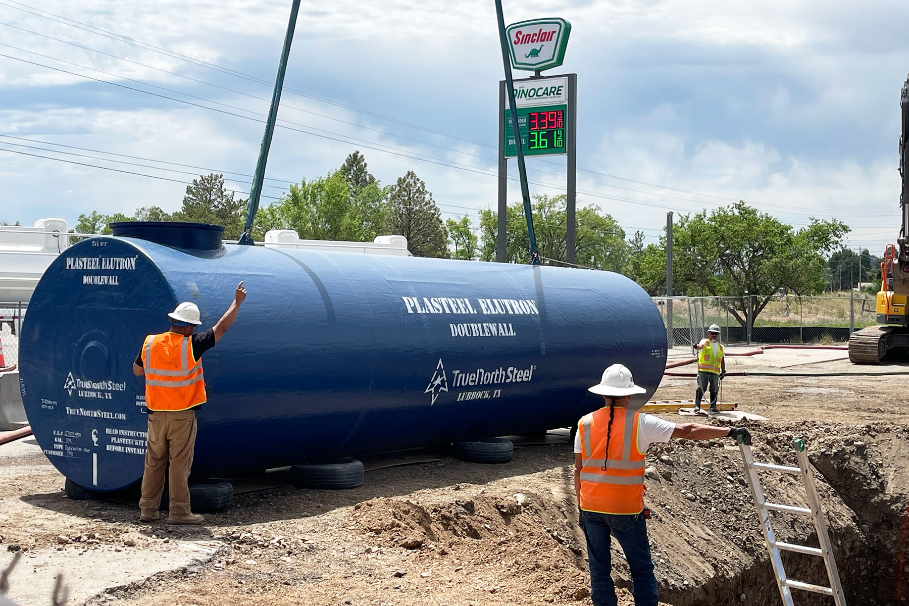 Fueling up at Sinclair – The Southern Ute Drum